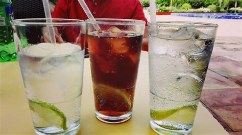 무료 이미지 음료수 컵 안경 음주 증류수 무알콜 음료 주류 모히또 하이볼 유리 진토닉 캐피린 하 카이피 로스 카 슈프리 처 이탈리아 소다