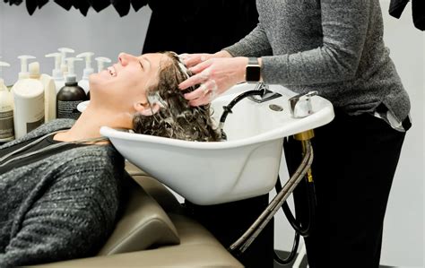 Peeling Capilar La Técnica para Revitalizar tu Cuero Cabelludo