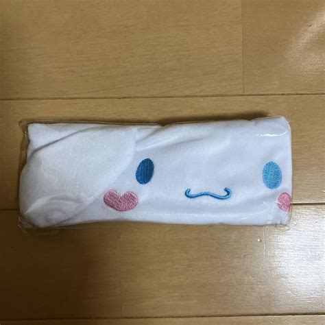 シナモロール ヘアバンド メルカリ