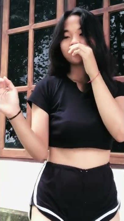 Tiktok Abg Bali Goyang Hot Tiktokviral Viralhariini Tiktokdance