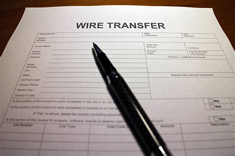 650 Transfer Rekening Foto Stok Potret And Gambar Bebas Royalti Istock
