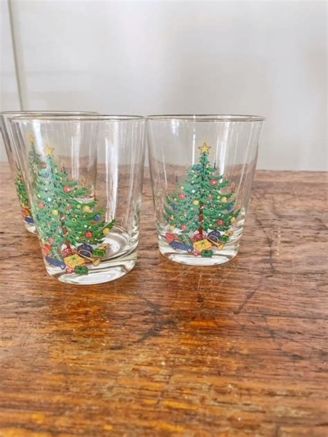 Set Of 6 Vintage Christmas Tree Glasses Tumblers Barware Etsy