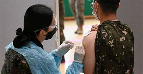 화이자 백신 접종 후 숨진 20대 육군 병사가 백신 부작용으로 인한 사망 인과성을 인정받았다 허프포스트코리아