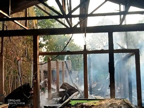 လောင်းလုံး၊ ဟင်းချိုတောရွာတွင် စစ်တပ်က ပြည်သူ့နေအိမ်များကို အကြောင်းမဲ့ မီးရှို့ဖျက်ဆီး Khit