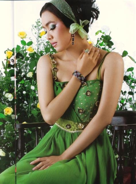 Moe Hay Ko Beautiful Myanmar Model Moe Hay Ko Green Dress Fashion