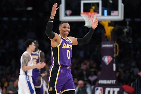 Nba》不只「黑」詹皇？名嘴爆料韋少瞧不起湖人新帥 體育 中時