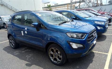 2017 Ford Ecosport Titanium S Variant Spotted Ahead Of Launch Carandbike