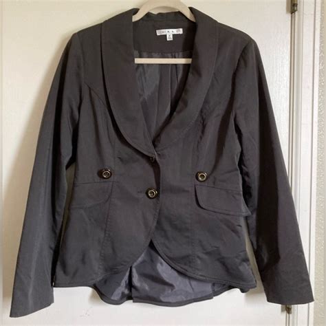 Cabi Jackets And Coats Cabi Gray Long Sleeve 2 Button Front Collared
