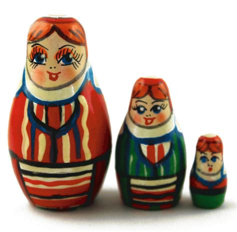 Traditional Nesting Dolls On Matryoshka Biz