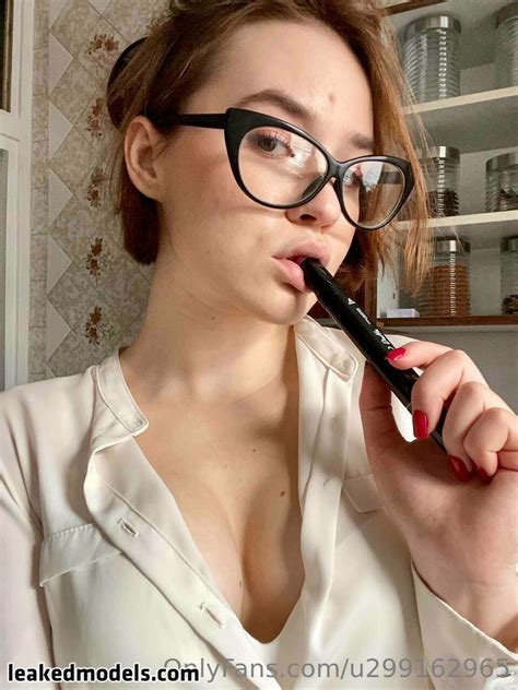 Viva Magenta Nude Leaks Onlyfans Photo Leaked Models