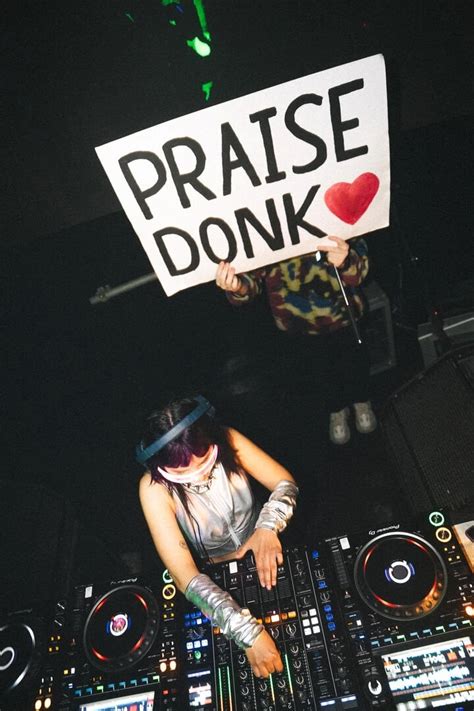Photographing Hardcore Raves