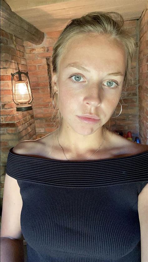 Anett Kontaveit R Girlstennis