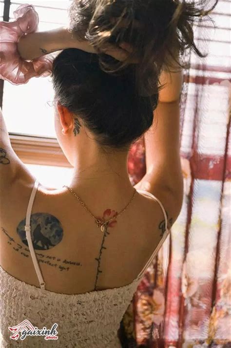 Nh Linh Ng C M Sexy M C Bikini L H Nh Nude N Ng B Ng