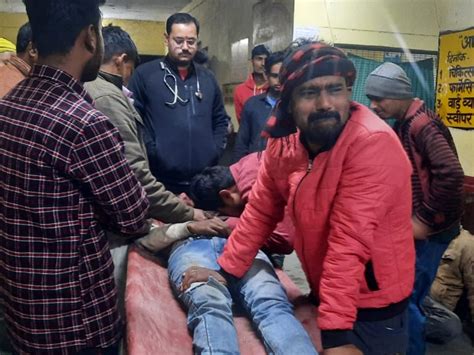 टक्कर लगने से पेड़ से टकराई बाइक हादसे में एक की मौत Bike Collided