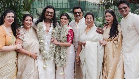 Varalakshmi Sarathkumars Engagement वरलक्ष्मी और निकोलाई ने की गुपचुप