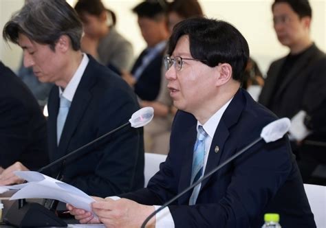 금융위 부위원장 핀테크 창업부터 해외진출까지 원스톱 지원”