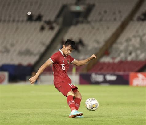 Dzaky Asraf Berpeluang Debut Di Timnas Senior Malam Ini Pengamat Dia Harus Ikuti Skema Sty Fajar
