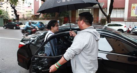 先讓司機考照 Uber條款延後執法 翻爆 翻報