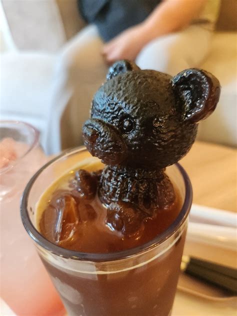 아메리카노 속 곰돌이가 살아 숨 쉬는 이색 카페 덕양 행신 맛집 카페 수다방 네이버 블로그