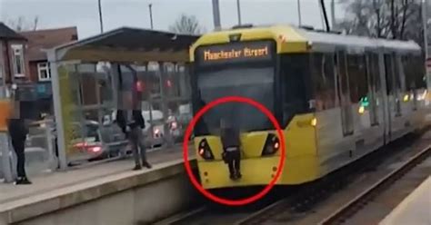If Someone Was To Fall They Could End Up Dead Metrolink Issue