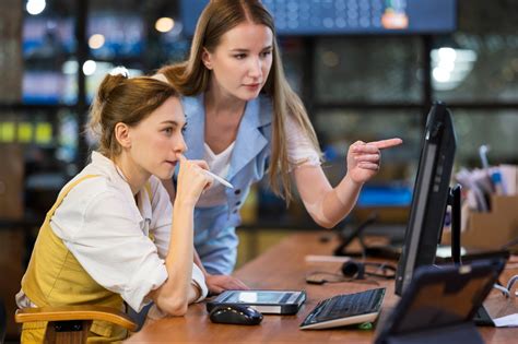 Saas Vs Custom Software — Which Is Best For Your Business