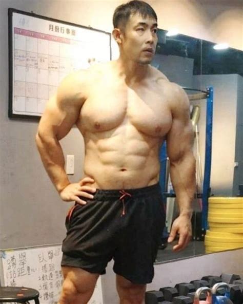 什麼話也都不說😡😡😡 簡直是莫名其妙 想怎樣就怎樣 開心就好 不想精神內耗😠😠😠 非常不爽的臉😄😄😄 一對一私人教練 健力三項 增肌減