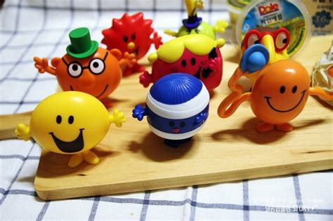 맥도날드 해피밀 11월 장난감 와글와글친구들 만나봤어요 네이버 블로그