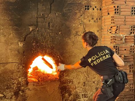 Polícia Federal Incinera Mais De 800 Quilos De Drogas No Rs — Polícia