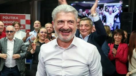 Niko Tokić Kartelo Na Razuzdanoj Fešti U Stožeru Pokazao Tetovaže Neke Nisu Za Pokazivanje