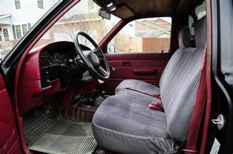 1989 Toyota DLX Pickup For Sale