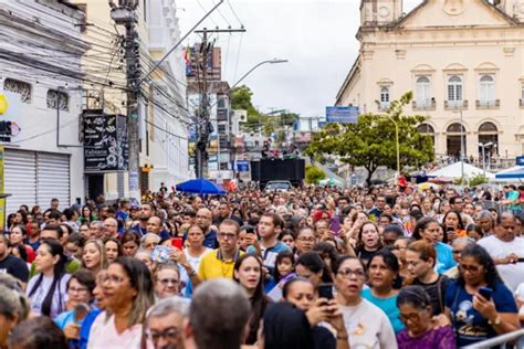 Fiéis Saem às Ruas De Maceió Para Celebrar O Dia De Corpus Christi