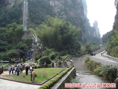索溪峪自然风景区 宝峰湖