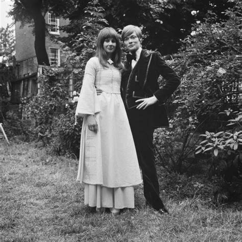 English Actor Simon Ward With His Wife Alexandra Uk 1972 Old Photo 850 Picclick Au