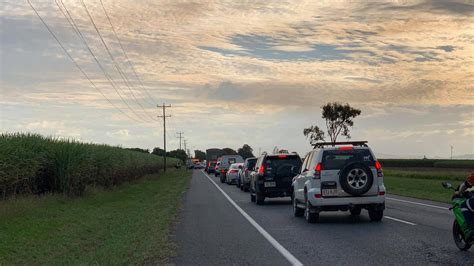 Three Car Crash On Peak Downs Highway At Racecourse The Chronicle