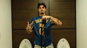 Fantastis 1 Pascal Struijk Kalahkan 11 Pemain China