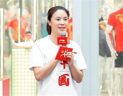 中国女乒中真正称得上“百年难遇的”的杰出球员，仅此5人！对手张怡邓亚萍