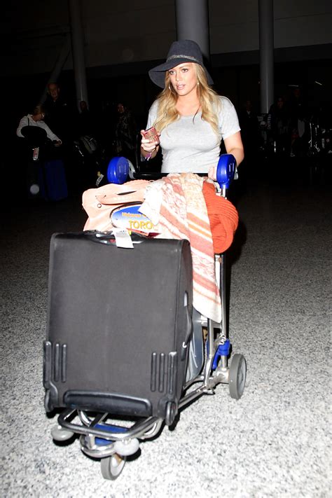 Hilary Duff Leaving The Toronto International Airport Porn Pictures