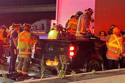 Mississauga Fire Rescues One Person Trapped After Hwy 401 Crash Insauga