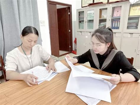我院开展“青春筑梦新时代，资助伴我向未来”资助主题征文比赛评比活动 玉林师范学院 教育科学学院