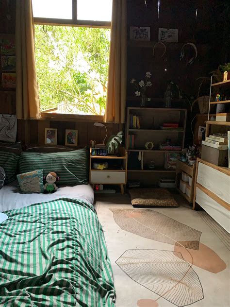 แต่งห้องนอนเล็กๆ แบบประหยัด แกลเลอรีที่โพสต์โดย Ha Dee🌻🌻 Lemon8