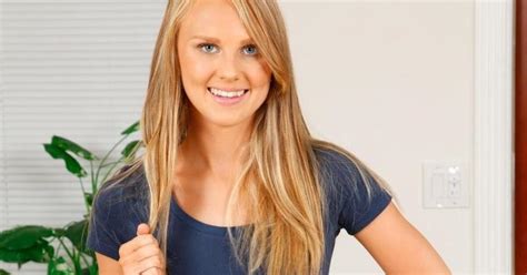 Lily Rader Spoznajte Lolitku Ktor Zv Dza Mu Ov U Roky