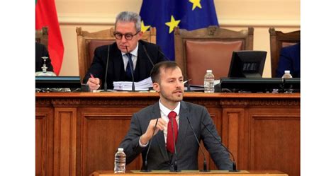 Искрен Митев ПП Мандатът е един горчив подарък от президента за лидера на БСП