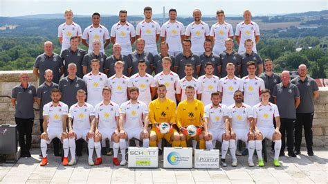 Fotos KSV Hessen Kassel stellt Mannschaft vor Fußball