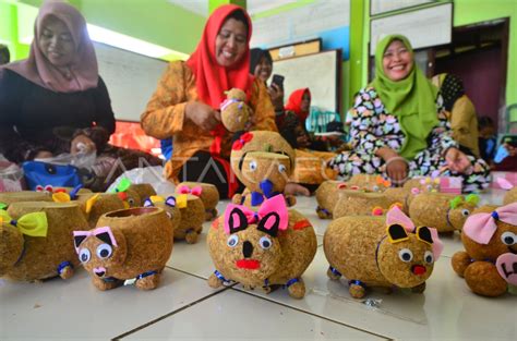 Pelatihan Pemanfaatan Limbah Kayu Antara Foto