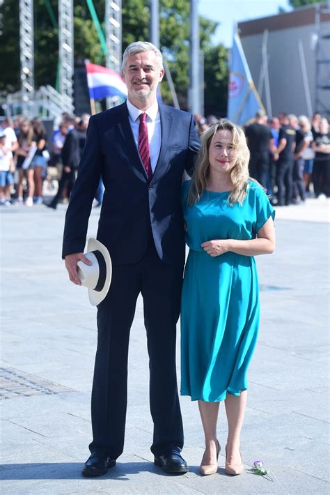 Mariju Selak Raspudić Pitali Je Li Joj Bolja Karleuša Ili Ceca Evo što