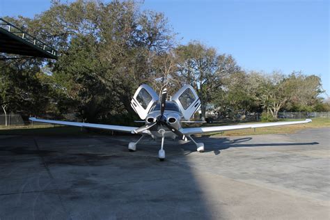 Cirrus Aircraft Rentals Modern Aero Flight Training