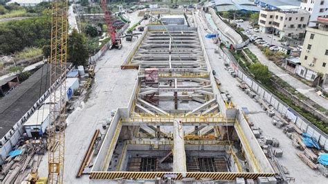 广花城际铁路项目灰岩区基坑全部完成开挖