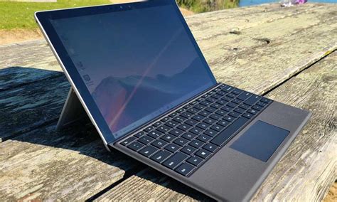 Surface Pro 4 застряг при підготовці до налаштування Windows FIX