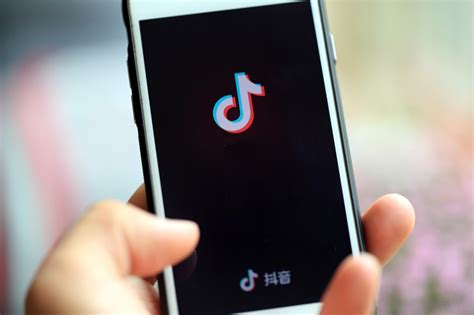 Grababa Un Video De Tiktok Se Distrajo Y Cayó De Un Sexto Piso