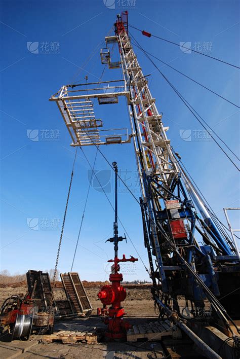 钻探设备工业垂直画幅石油无人石油工业天然气摄影行动